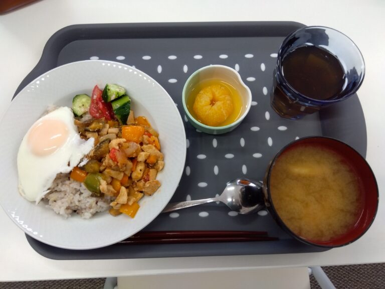 ブログ 就労継続支援B型事業所 令和5年10月25日 就労継続支援B型クルール舞子台！本日はお昼ご飯の話でもしてみましょうか！いつも手作りの ...